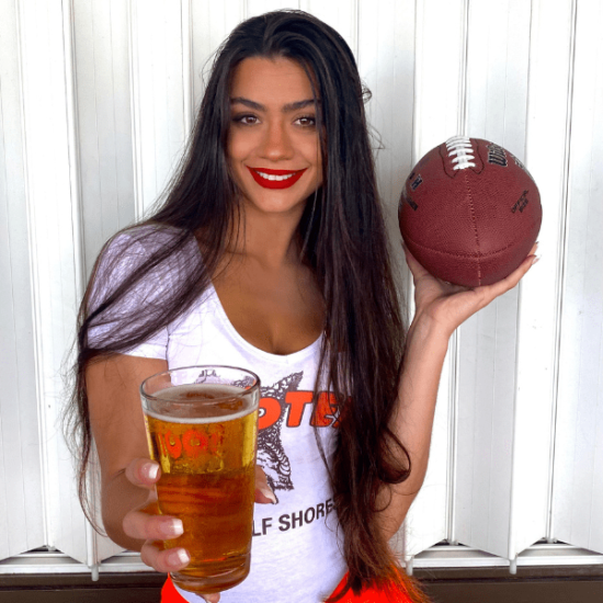 Hooters in Gulf Shores, AL - (251) 948-4668 | Bayou Fox Hooters