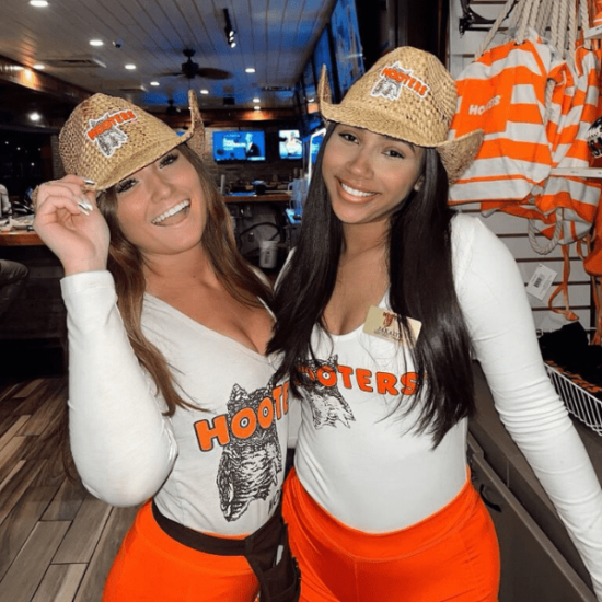 Hooters in Mobile, AL - (251) 345-9544 | Bayou Fox Hooters