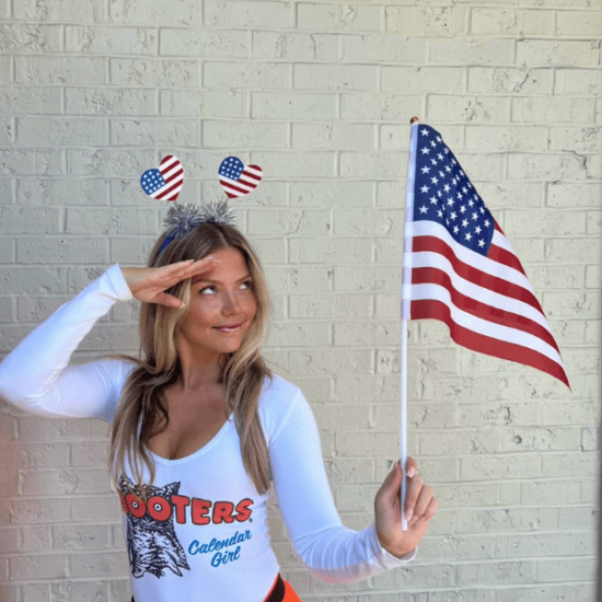 Hooters in Mobile, AL - (251) 345-9544 | Bayou Fox Hooters